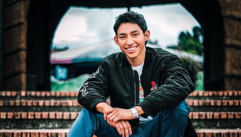 Fernanfloo llegó al ‘Anime World Convention’ en Honduras