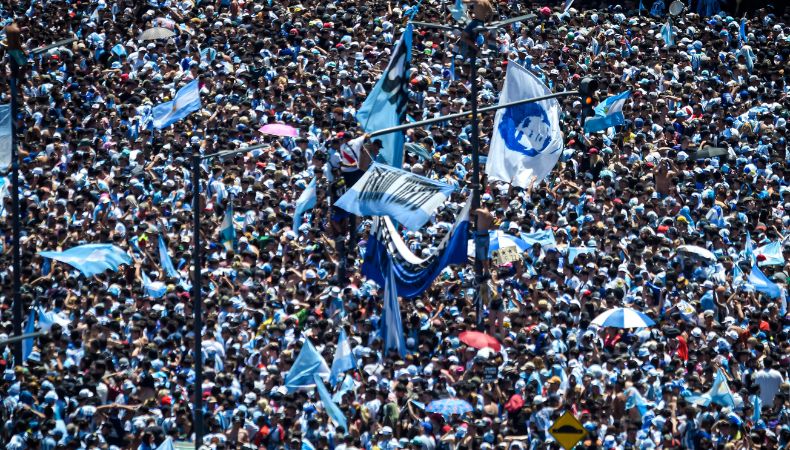 Argentina: así fue el estrepitoso viaje en caravana de la Selección