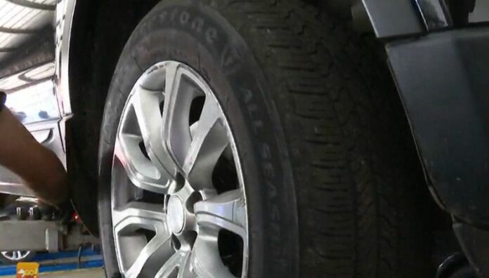 ¿Por qué es importante la revisión del vehículo antes de un viaje?