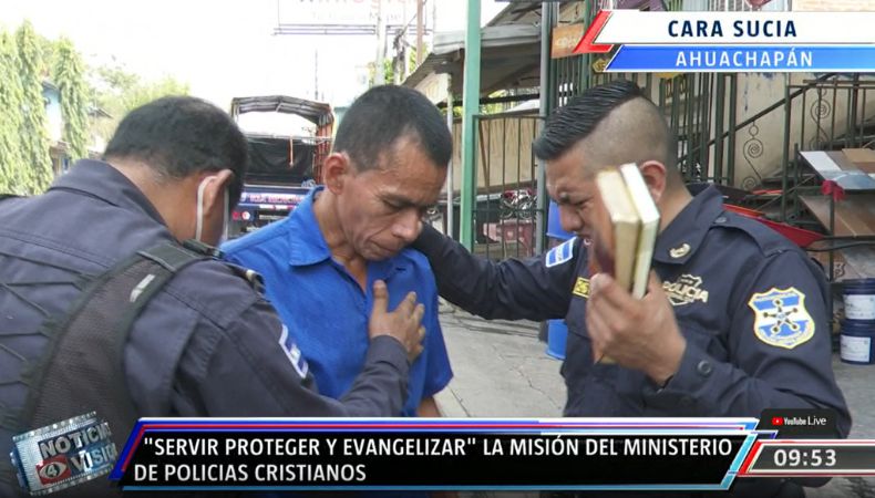 ¡Policías: servir, proteger y evangelizar!