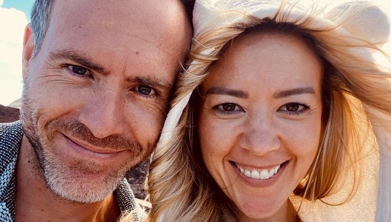 ¡Fernanda Castillo y Erik Hayser festejan 9 años de historia de amor!