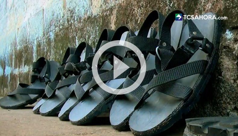 ¿Sabía usted que todavía se elaboran caites de hule?