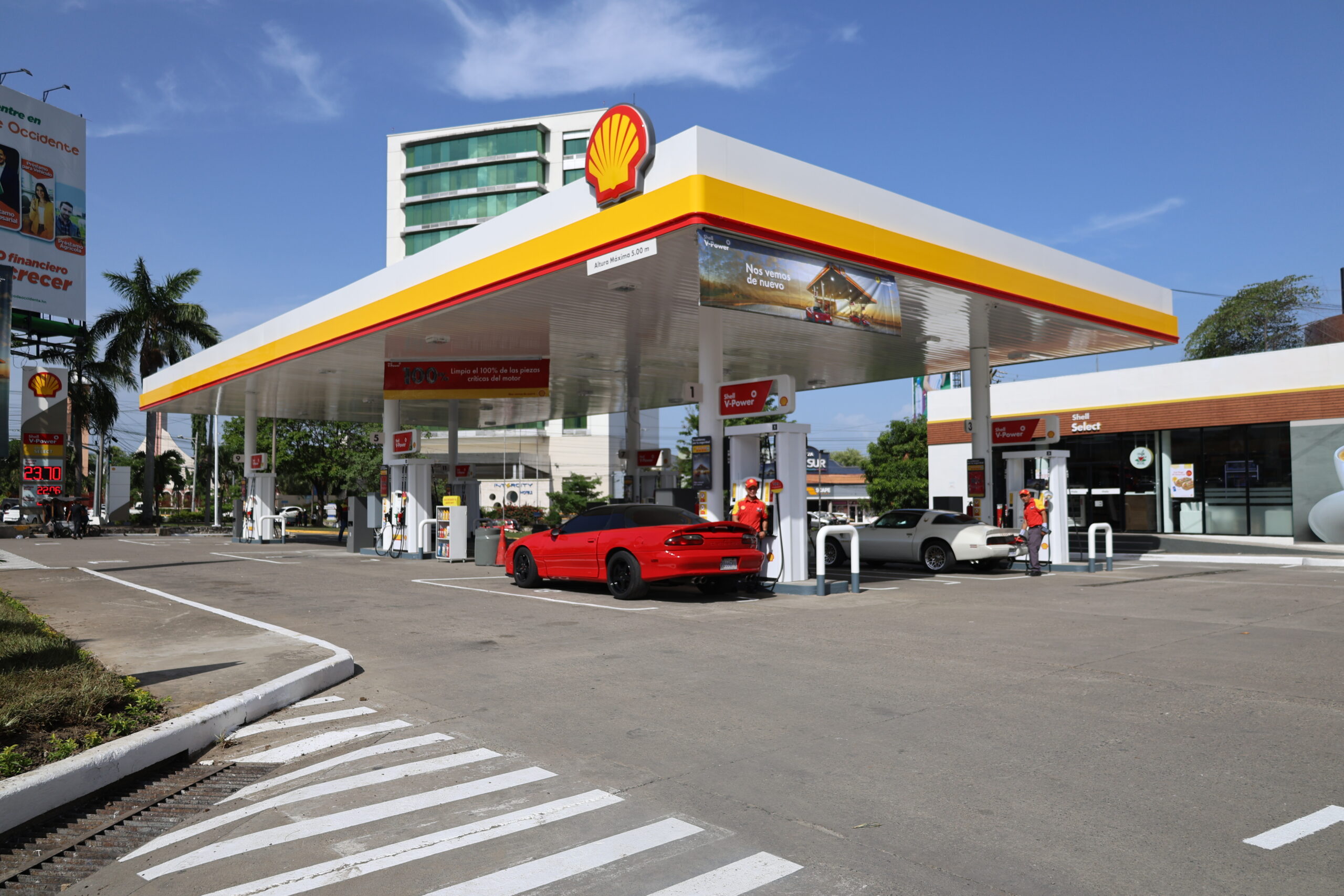 ¡Shell regresa a las estaciones de combustible en El Salvador con Puma ...