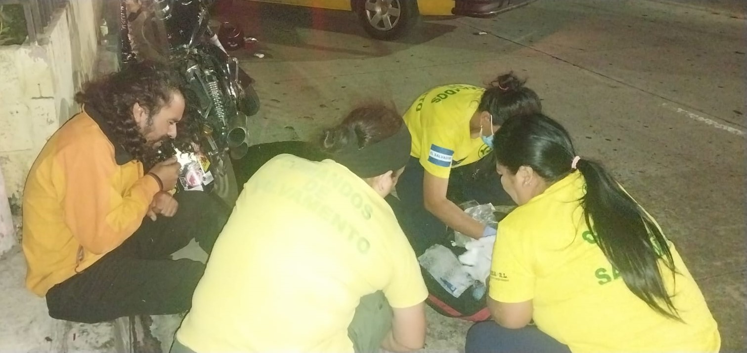 Accidente Motociclista Falleció Al Impactar Contra Un Poste 8179