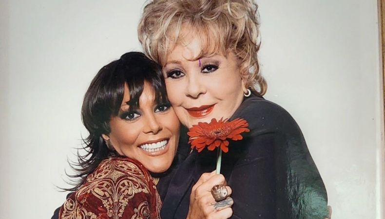 Alejandra Guzmán revela estado de salud de Silvia Pinal