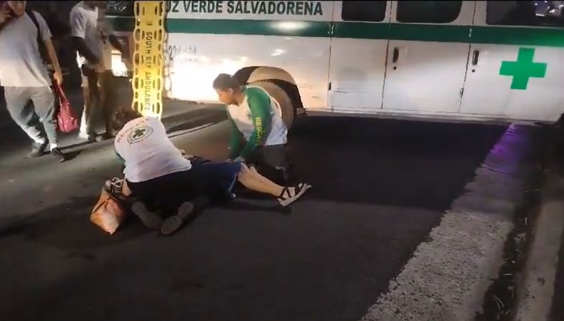 Persona atropellada en Santa Tecla
